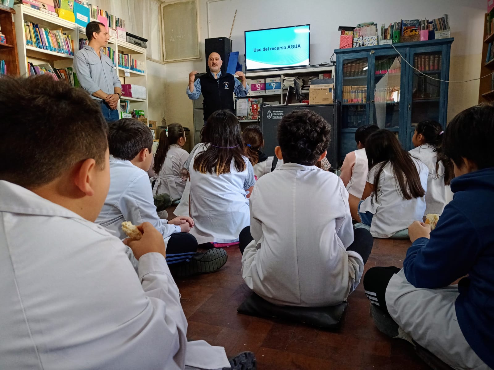 Ciclo de charlas en las escuelas de la ciudad - Servicoop | Servicios ...